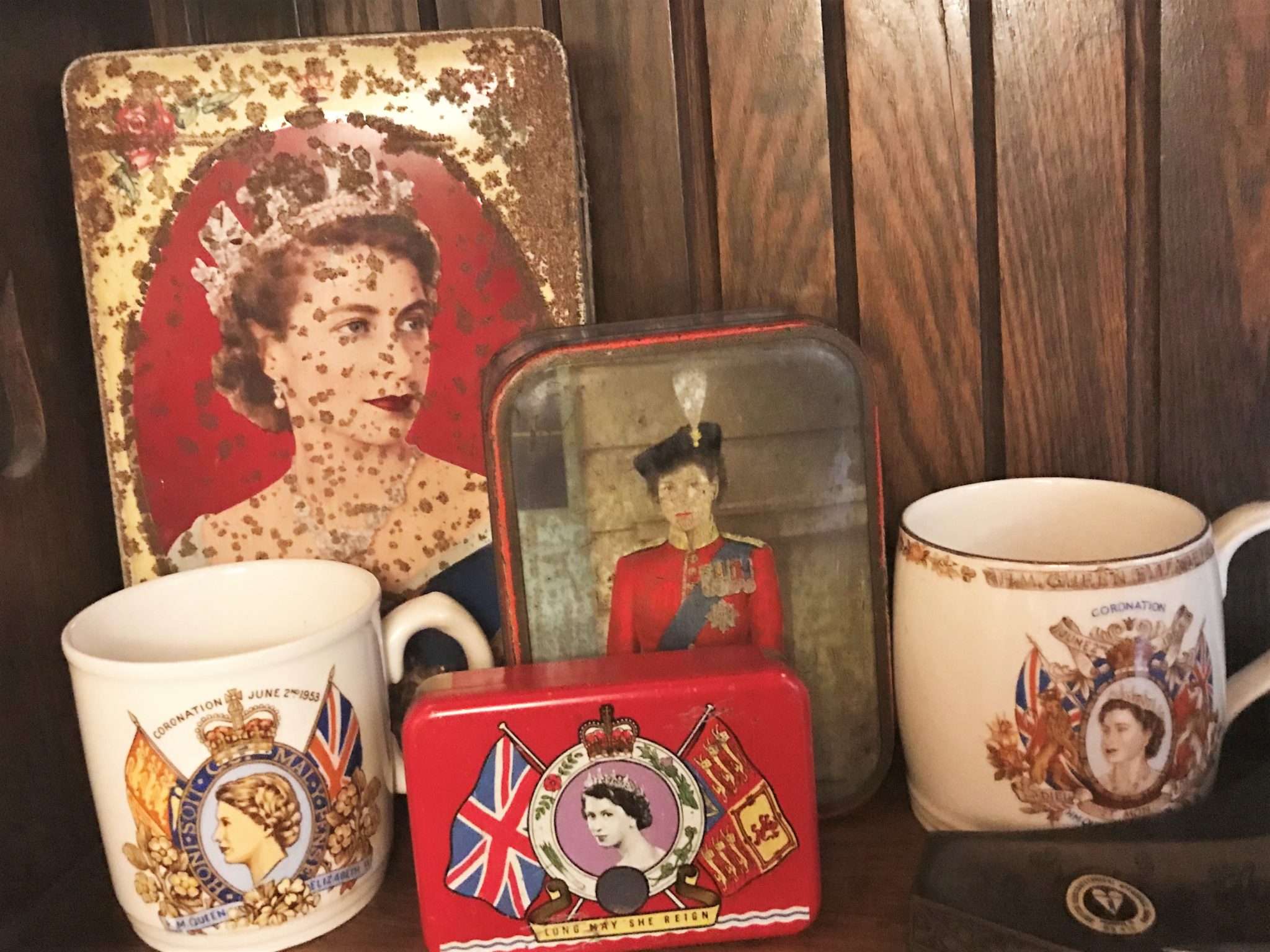 How to Display Vintage Items in Your Home - Rachel's Vintage & Retro