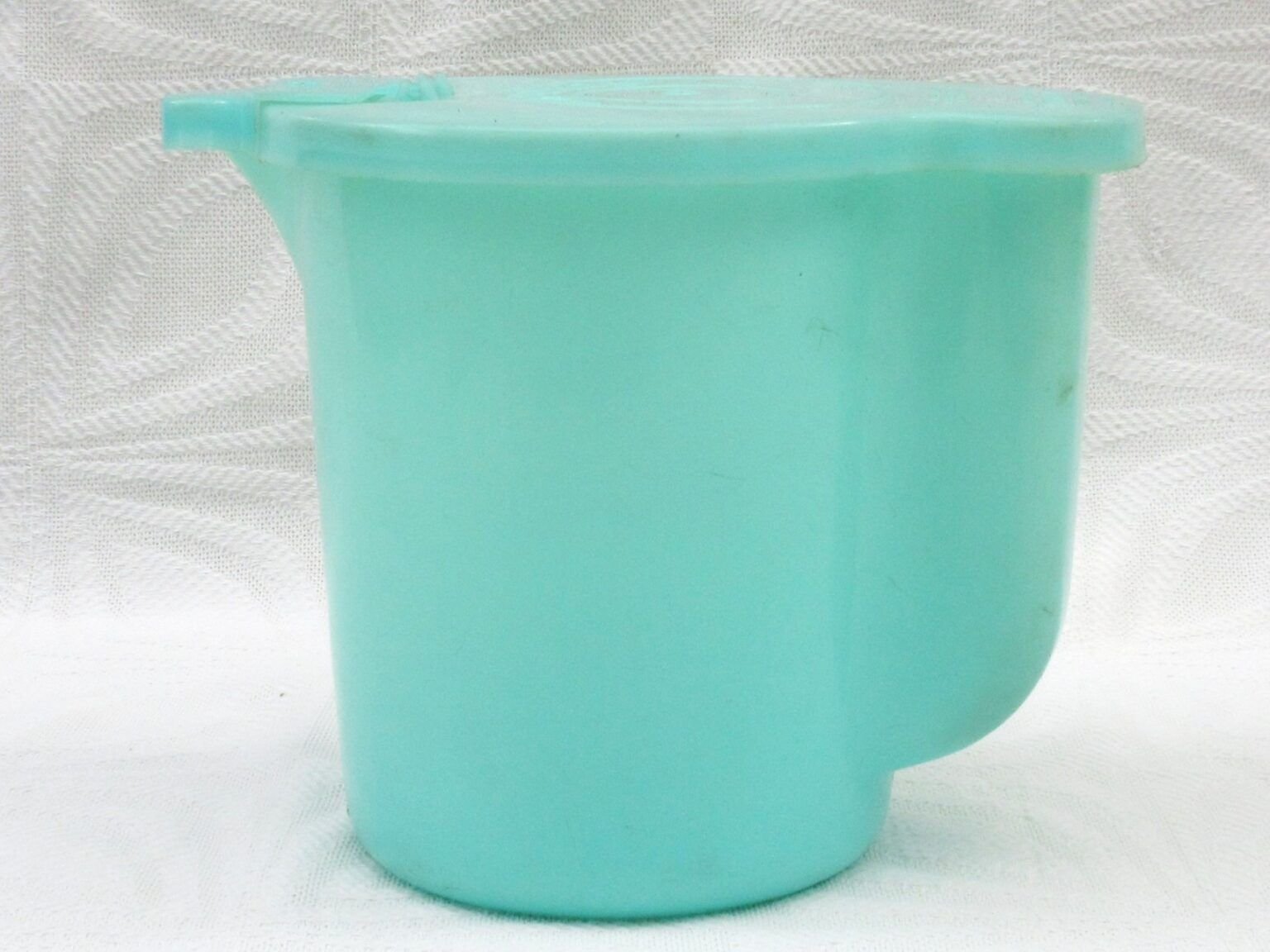 Vintage Tupperware Millionaire Line Large Blue Jug Pitcher with Lid 1950s