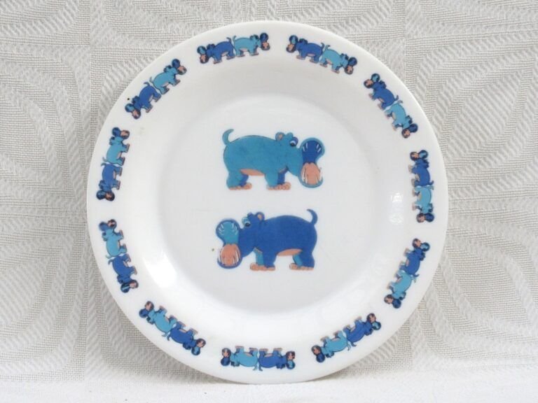 Vintage Arcopal Childrens Hippo Plate Milk Glass France 1980s