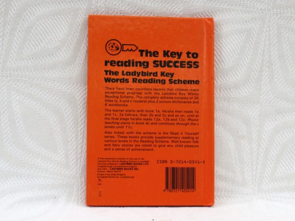 Vintage Ladybird Books Key Reading Scheme Out in the Sun 5b Gloss